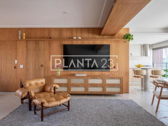 Apartamento com 160 m², 2 quartos sendo 2 suítes à venda no bairro Vila Olímpia