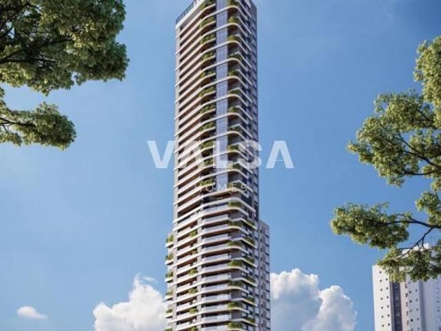 Apartamento com 160.0 m², à venda no bairro Bigorrilho