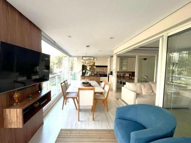 APARTAMENTO COM 160M², 3 SUÍTES, VARANDA GOURMET, CONDOMÍNIO CLUBE