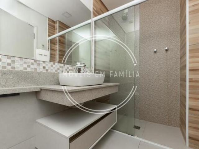 Apartamento com 162 m², 3 quartos sendo 1 suíte à venda no bairro Jardim Europa