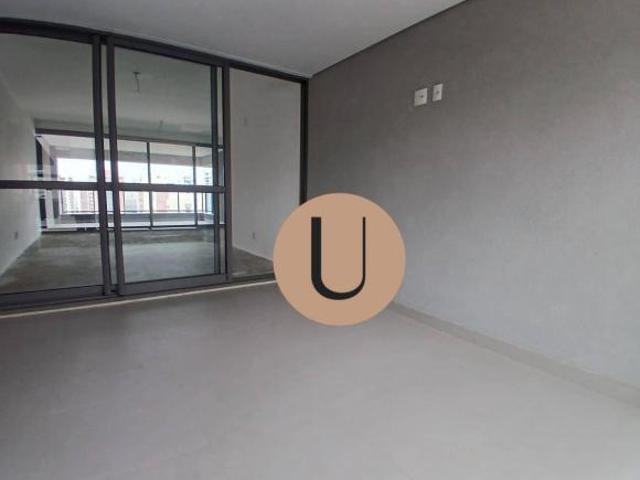 Apartamento com 163m² Novo, 3 Dorms 2 Suítes | Vista Privilegiada e Localização Estratégica