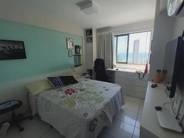 Apartamento com 174m², 4 quartos, andar alto, vista mar, em Boa Viagem Recife PE