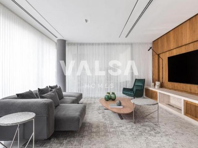 Apartamento com 175 m², 3 quartos, 3 vagas no Batel REVENDA exclusiva no Casa Batel