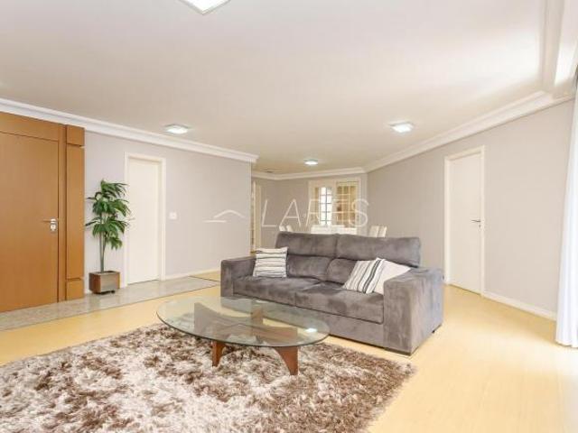 Apartamento com 176 m², 3 quartos sendo 3 suítes à venda no bairro Bigorrilho