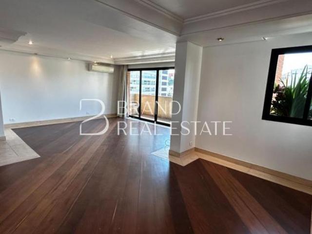 Apartamento com 176 m², 4 quartos sendo 2 suítes à venda no bairro da Vila Mariana!