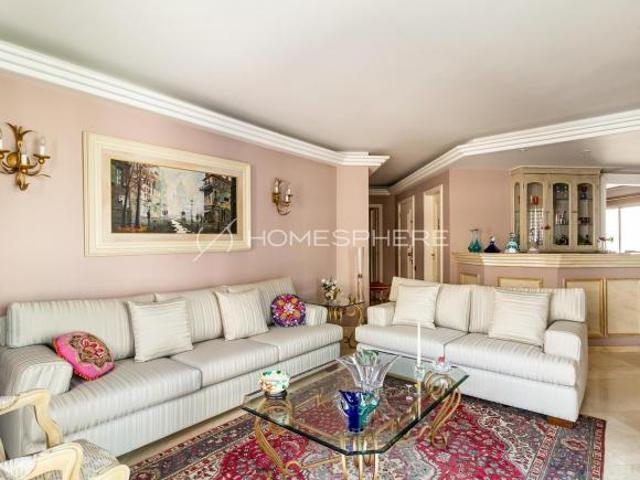 Apartamento com 176 m², 4 quartos sendo 3 suítes à venda no bairro Jardim América