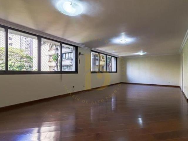 Apartamento com 170 m², 3 quartos sendo 1 suíte à venda no bairro Jardim Paulistano