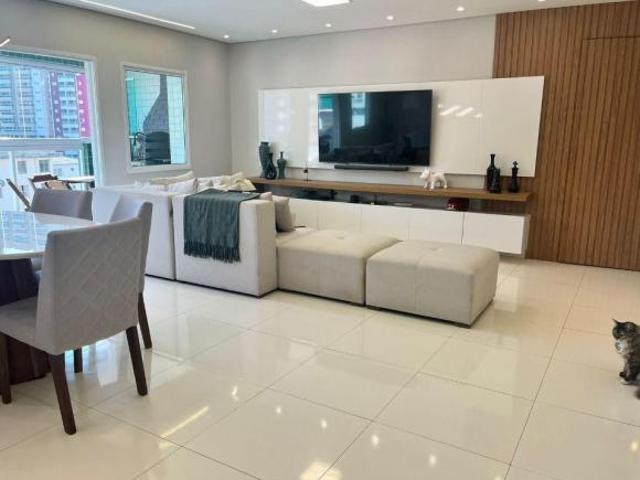Apartamento com 170 m² todo mobiliado e decorado com 4 quartos sendo 2 suites, Canto do Forte