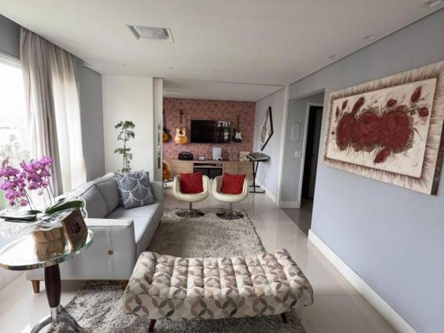 Apartamento com 170m² 4 quartos 3 suítes 3 vagas varanda gourmet a venda na Vila São Francisco