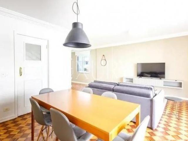 Apartamento com 185 m², 3 quartos sendo 1 suíte à venda no bairro Itaim Bibi