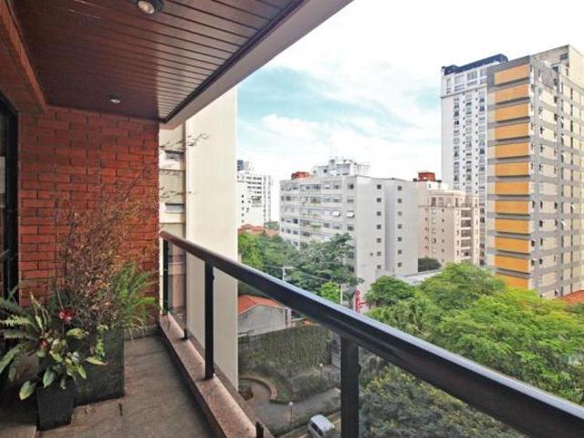 Apartamento com 185 m² e 3 Suítes à venda em Pinheiros