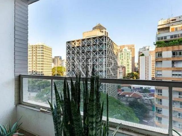 Apartamento com 186 m², 3 quartos sendo 1 suíte à venda no Jardim Europa próximo aos clubes Pinheiro