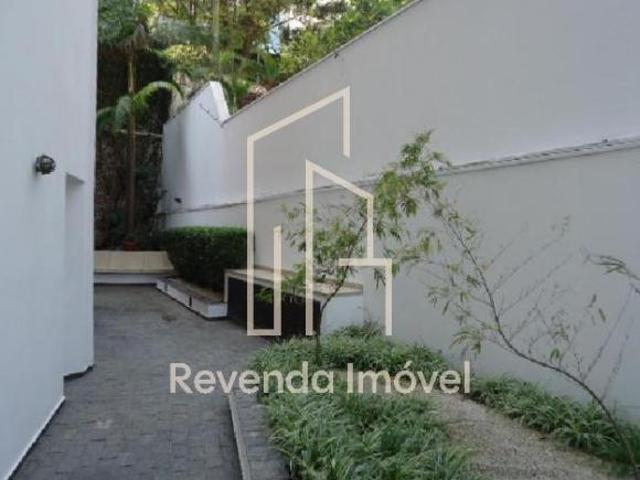 Apartamento com 186m² na Snt Cecília SP com 4 dormitórios 2suíte, 3 banheiros e 3vagas de garagem