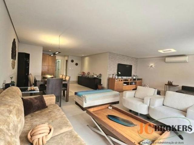 Apartamento com 187m², 3 dormitórios sendo 1 suíte, 1 vaga