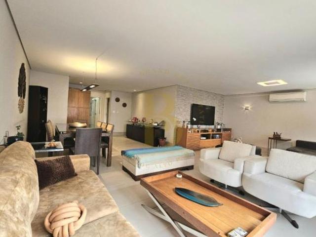 Apartamento com 187m², no coração do Itaim Bibi