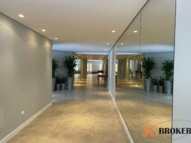Apartamento com 188m² de área útil, 4 dormitórios sendo 1 suíte, 3 vagas