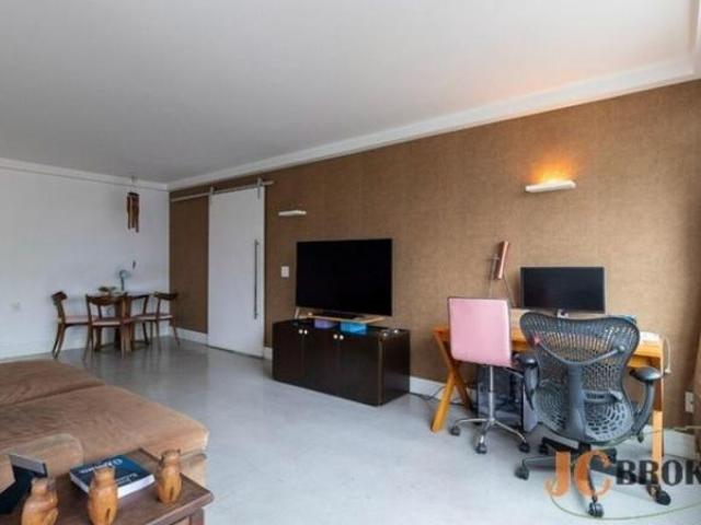 Apartamento com 180m² de área útil, 2 dormitórios, 1 vaga