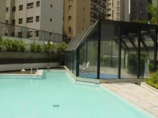 Apartamento com 181 m² 3 Suítes Living amplo para dois ambientes Varanda gourmet 3 Vagas