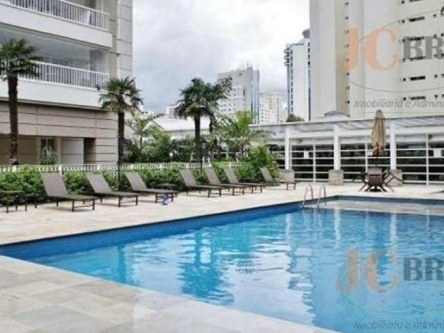 Apartamento com 181 m² de área útil, 4 dormitórios, 2 suítes, 3 vagas