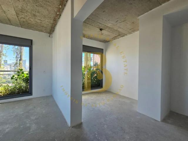 Apartamento com 197 m², 3 quartos sendo 3 suítes à venda no bairro Brooklin