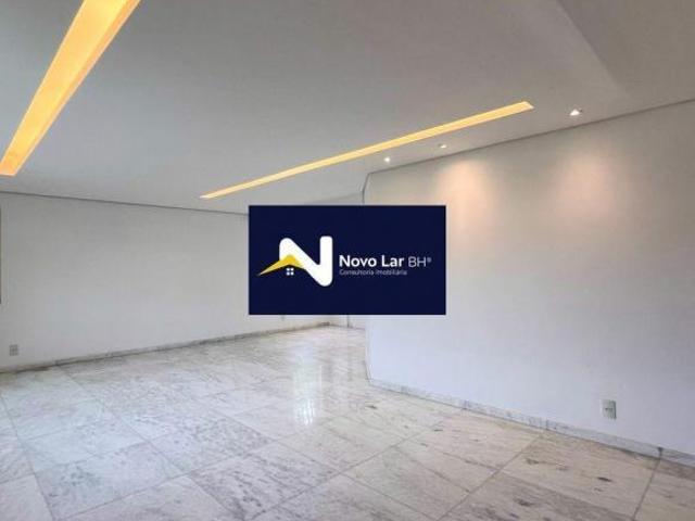 Apartamento com 198m², 4 quartos, suite, 2 vagas à venda no Vila Paris