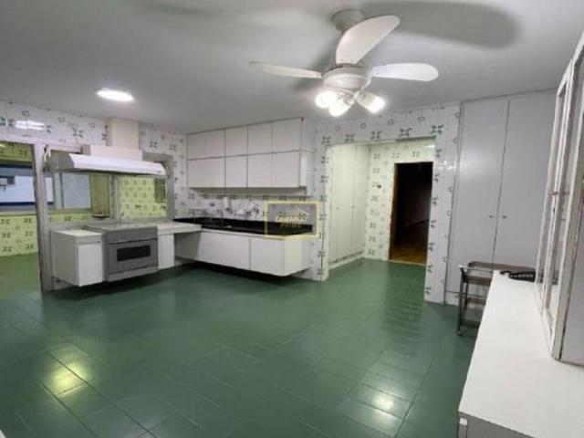 Apartamento com 191 metros de área útil, mobiliado, para venda ou locação, no Jardim Paulista