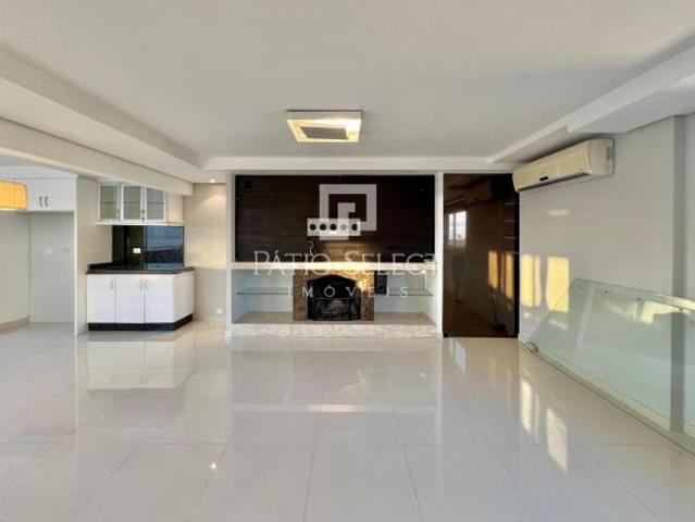 Apartamento com 193 m², 3 quartos sendo 1 suíte à venda no bairro Bigorrilho
