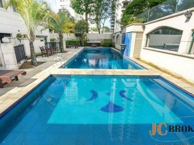 Apartamento com 193m², 3 suítes, 4 vagas