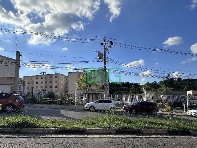 Apartamento com 1 dormitório à venda, 38 m² por R$ 99.546,45 Jardim Central Cotia/SP