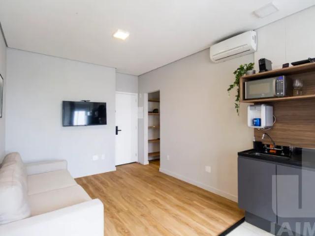 Apartamento com 1 Dormitório em Higienópolis