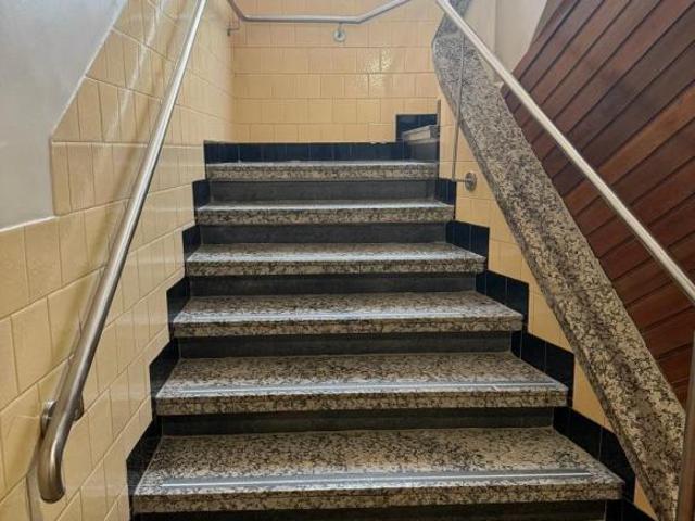Apartamento com 1 dormitório no miolo do Bairro Menino Deus