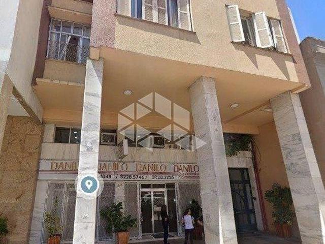 Apartamento com 1 dormitório no bairro Centro Histórico