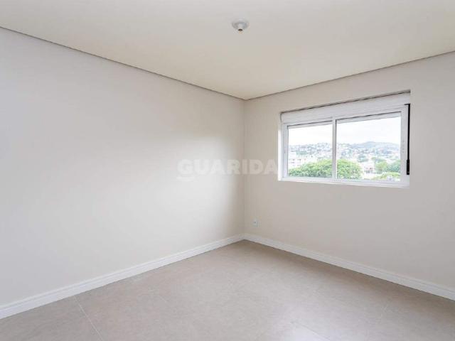 Apartamento com 1 dormitório no bairro Partenon COD: 18597
