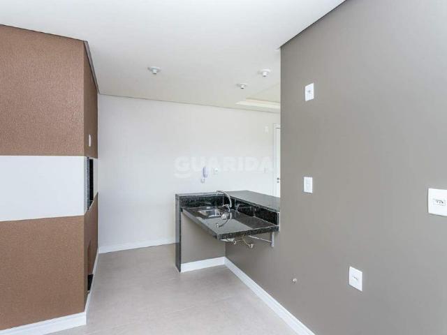 Apartamento com 1 dormitório no bairro Partenon COD: 18597