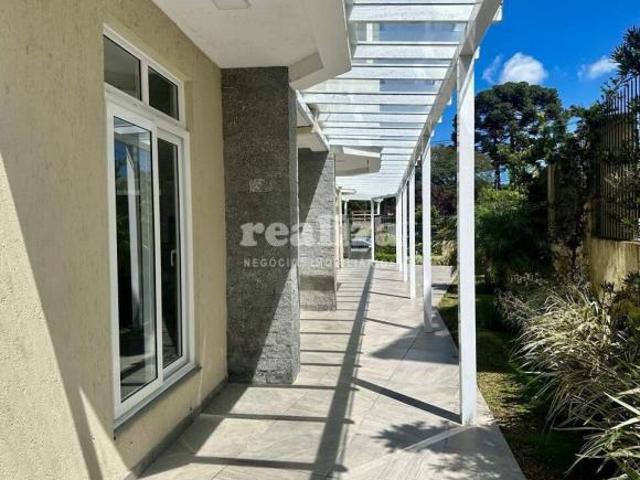 APARTAMENTO COM 1 DORMITÓRIO NO CENTRO DE CANELA