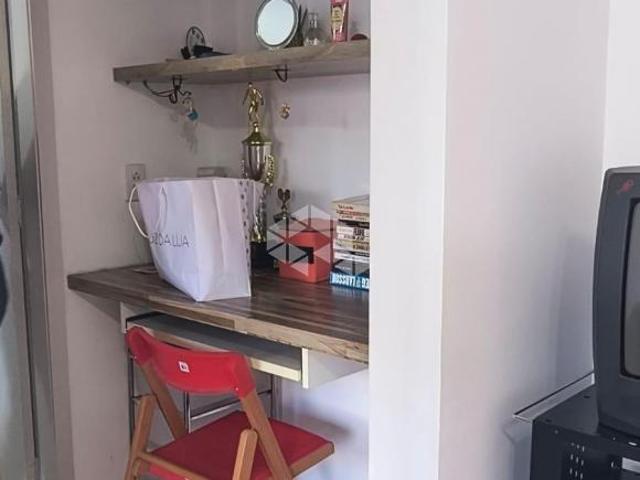 APARTAMENTO COM 1 DORMITÓRIO NO CENTRO HISTÓRICO PERTO DA PRAÇA DA MATRIZ