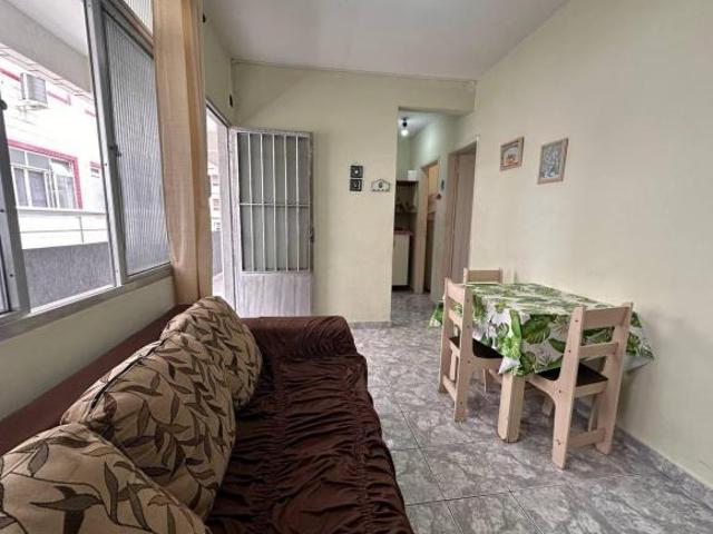 Apartamento com 1 dormitório à venda, 40 m² por R$ 215.000,00 Vila Guilhermina Praia Grande/SP