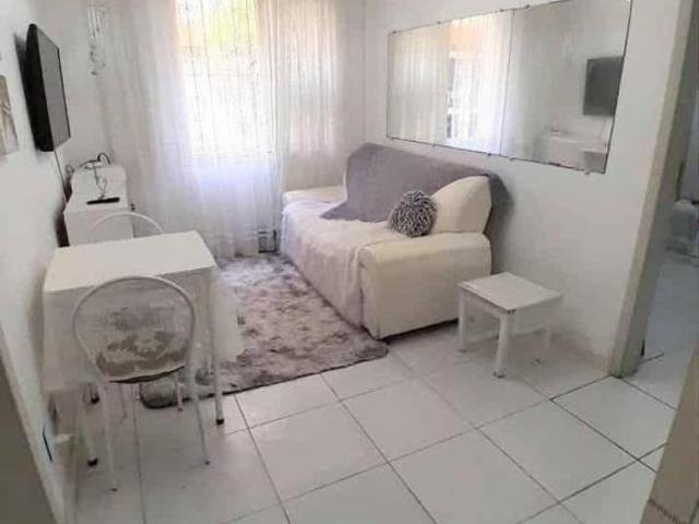 Apartamento com 1 dormitório à venda, 51 m² por R$ 106.000,00 Centro Rio Grande/RS