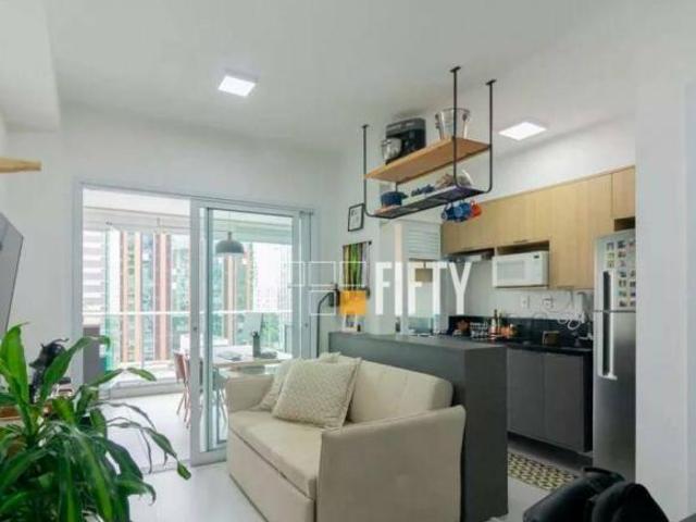 Apartamento com 1 dormitório à venda, 52 m² na melhor localização de Moema