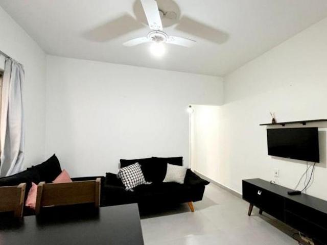 Apartamento com 1 dormitório À VENDA, no Embaré