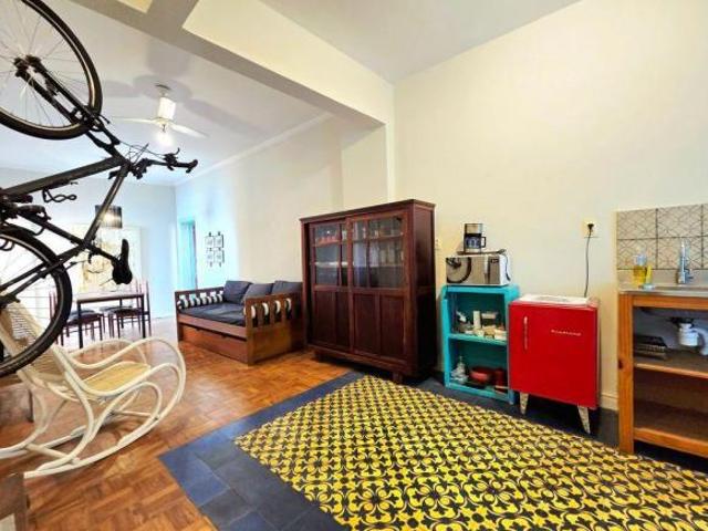 Apartamento com 1 dormitório, À VENDA na Ponta da Praia