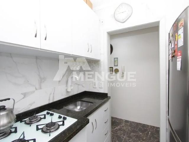 Apartamento com 1 dormitório com 1 vaga, à venda no bairro Cristo Redentor em Porto Alegre com 49,2