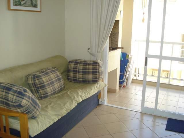 Apartamento com 1 dormitório com ar condicionado