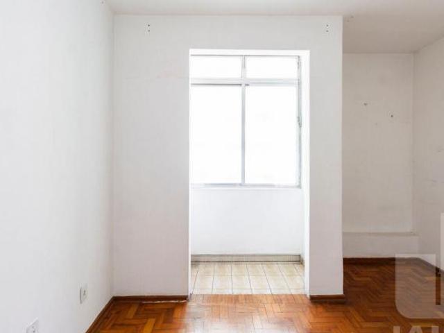 Apartamento com 1 dormitório e 1 vaga Bela Vista