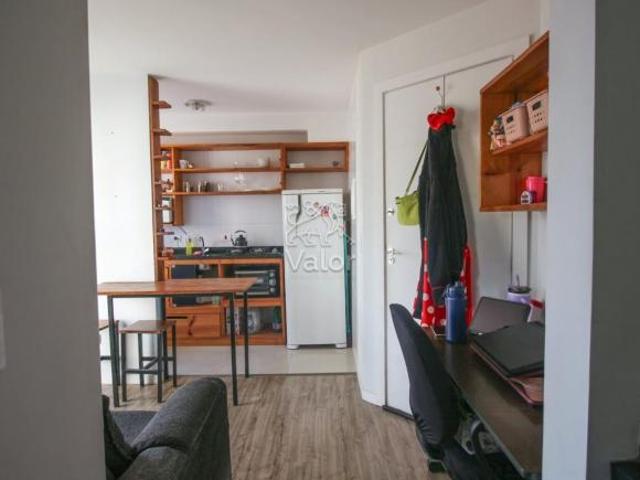 Apartamento com 1 dormitório e 1 vaga de garagem no Cristo Rei