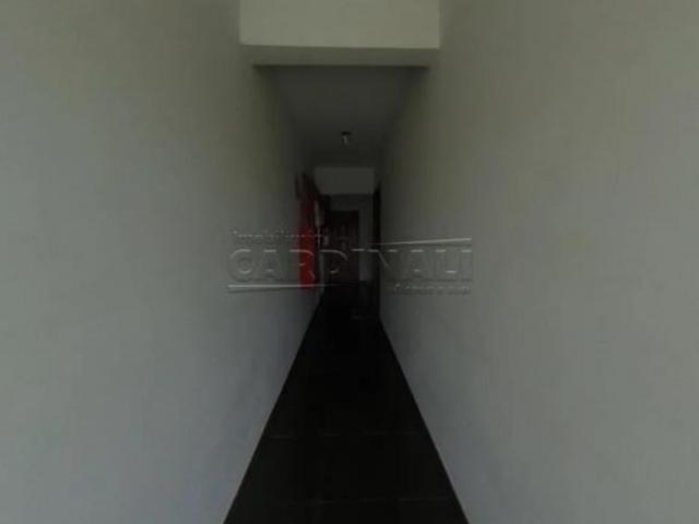 Apartamento com 1 dormitório e 1 suíte no Cidade Jardim próximo a USP em São Carlos