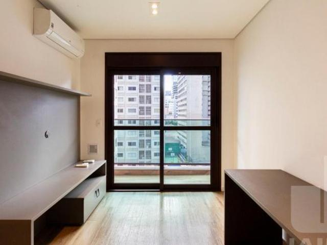 Apartamento com 1 dormitório e 1vaga, ótima localização da Santa Cecília