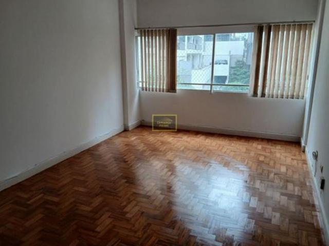 Apartamento com 1 dormitório e vaga de garagem para venda na Rua Augusta