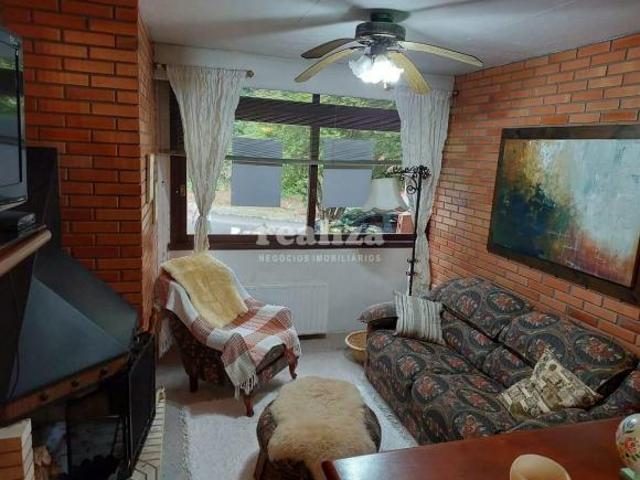 APARTAMENTO COM 1 DORMITÓRIO EM GRAMADO