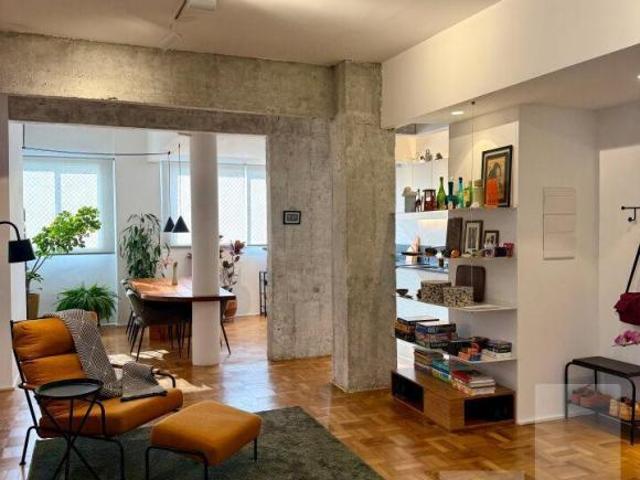 Apartamento com 1 Dormitório em Higienópolis